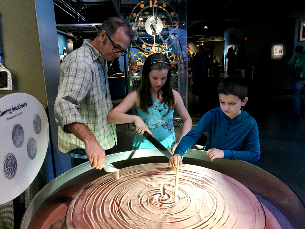 San Francisco Exploratorium: Best Science Exhibits in the Bay Area
