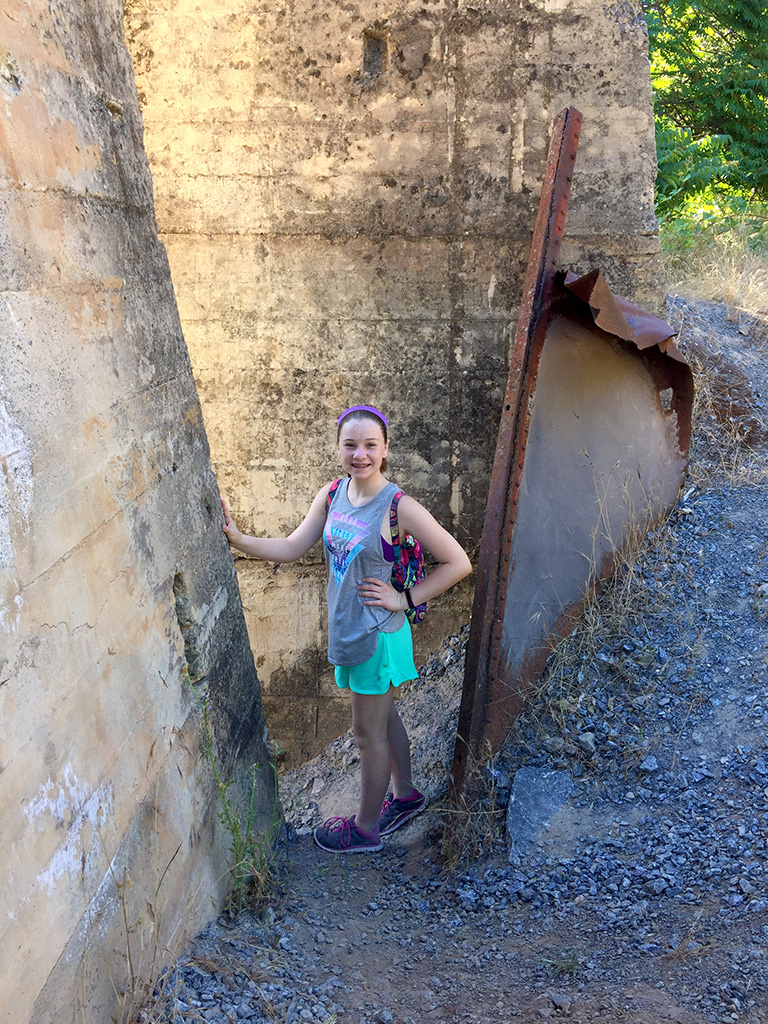 Hiking The Quarry Trail to Historic Hawver Cave Near Auburn, CA