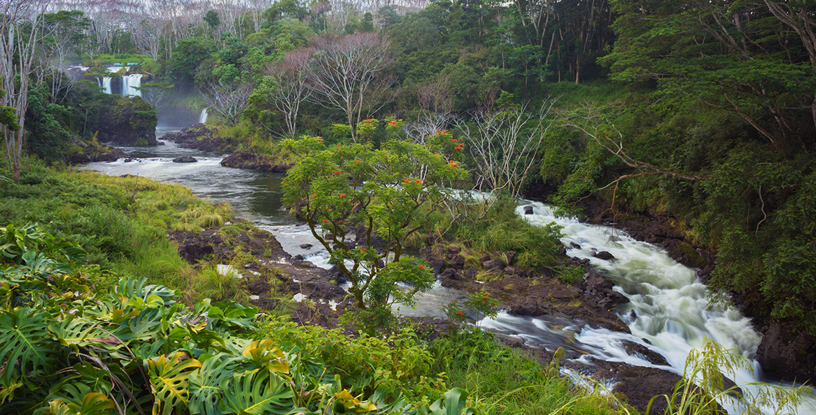 Pe'epe'e Falls And The Wailuku River Boiling Pots in Hilo, Hawaii