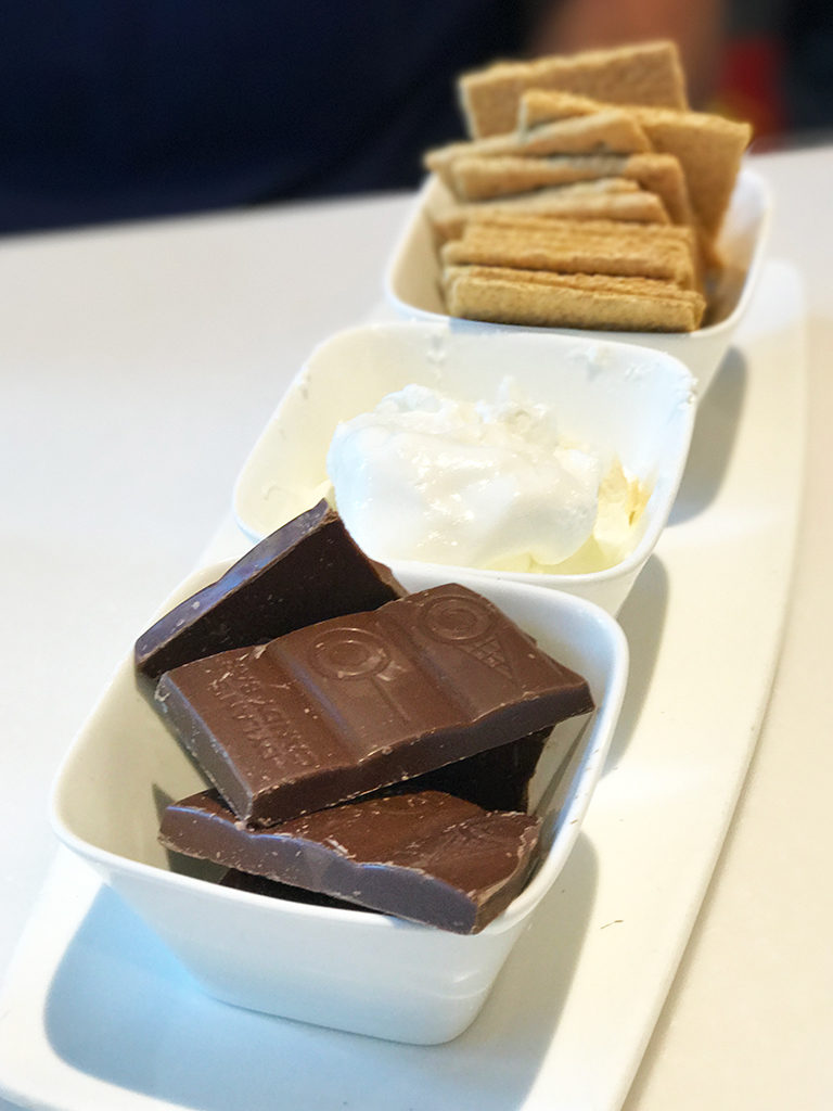 Honest Review of Dylan's Candy Cafe & Bar on Chicago's Magnificent Mile