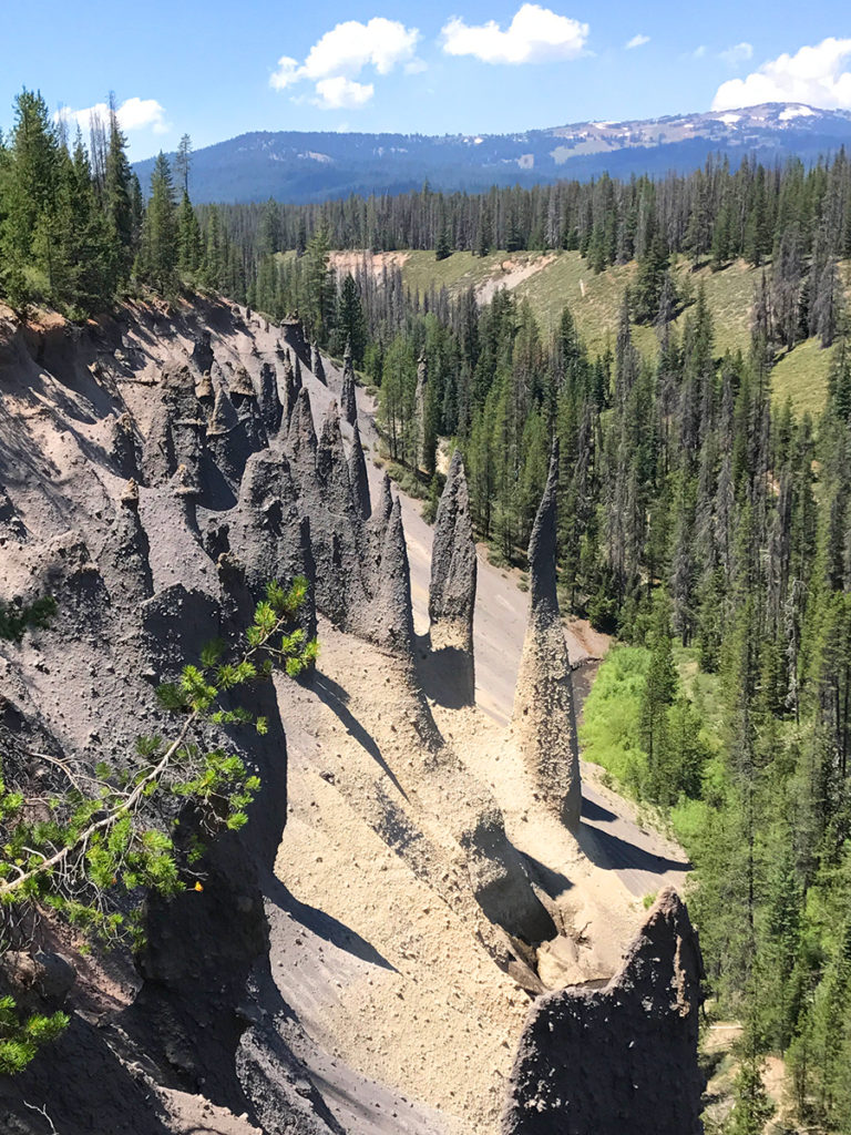 The Pinnacles Overlook And Trail At Crater Lake National Park